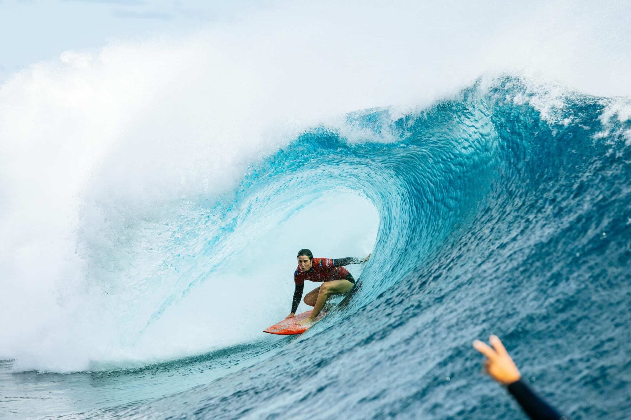 Australian Surfers Dominate Opening Rounds of Lexus Pipe Pro 2024