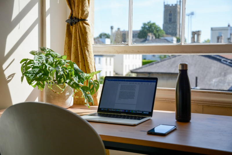 What Every Flexible Worker Should Check Before Setting Up at Home